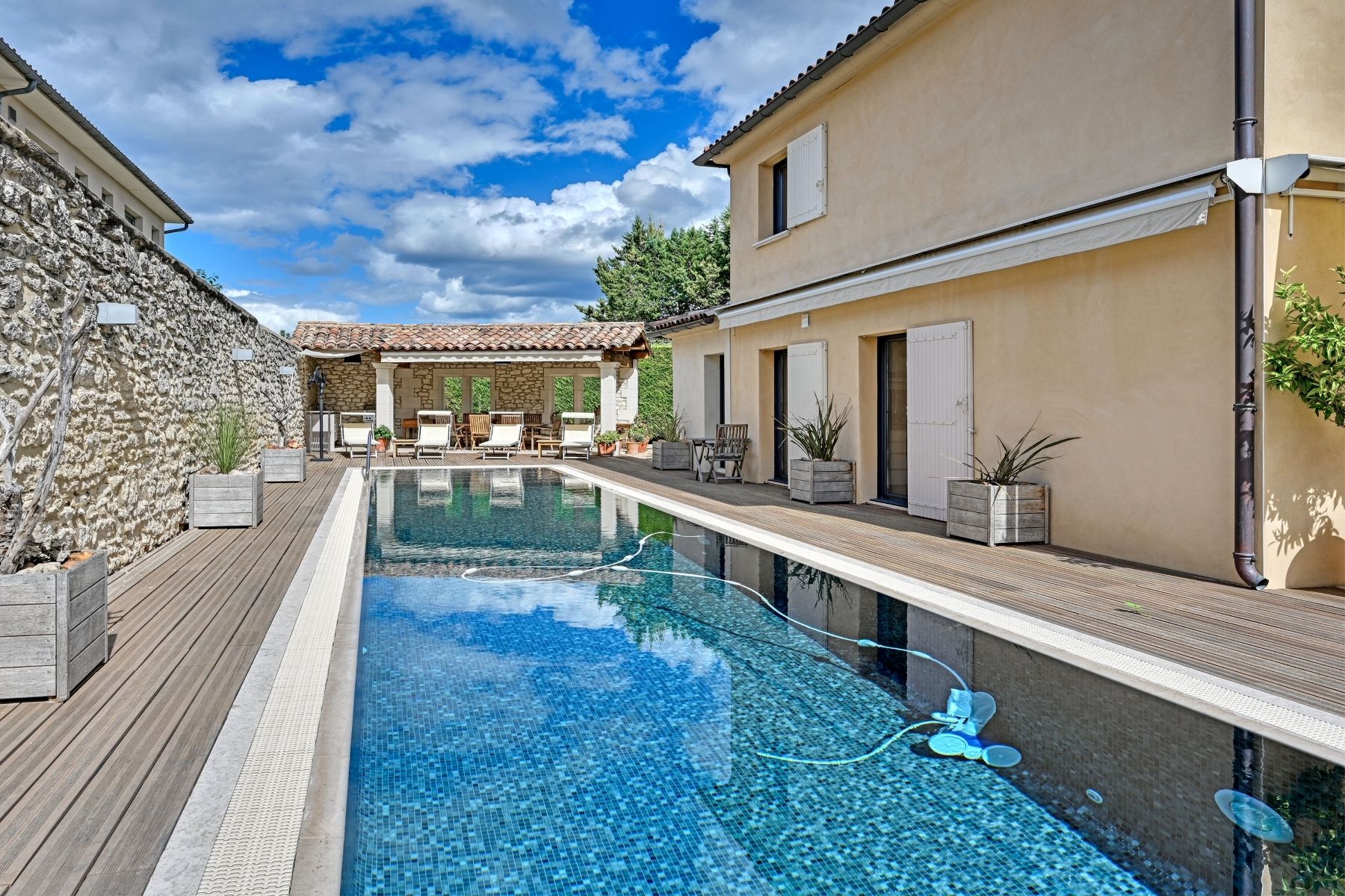 Vente Maison de luxe Uzès 5 Pièces 247 m²