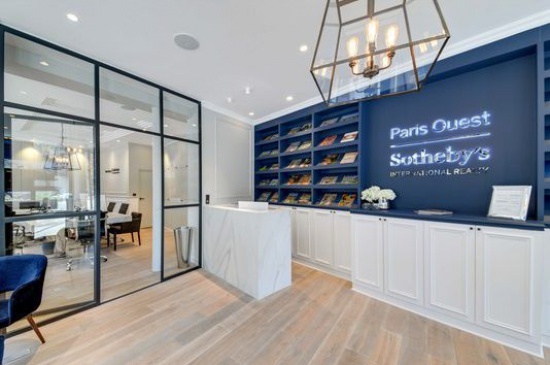 Luxury realtor specialized in luxury real estate in Paris 17th, France